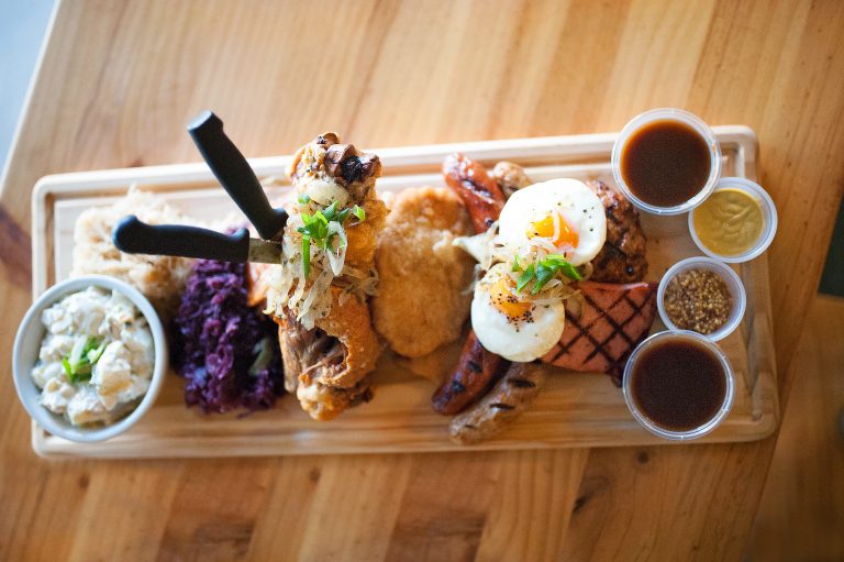 Knuckles Restaurant: bringing a whole lot of Oom Pah to the table ...